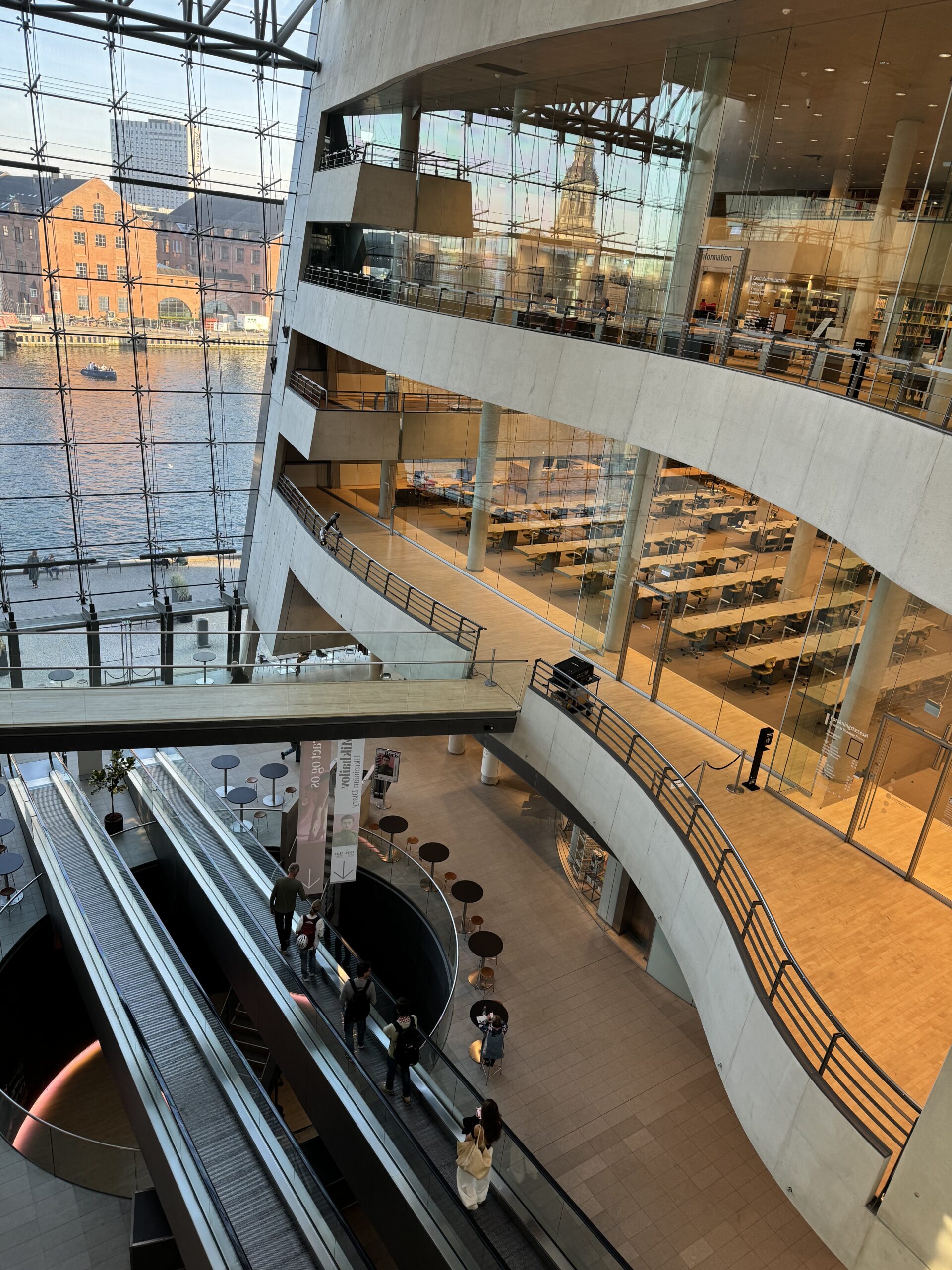 Knjižnica u Kopenhagenu – Crni dijamant (Black Diamond) - Benada travel